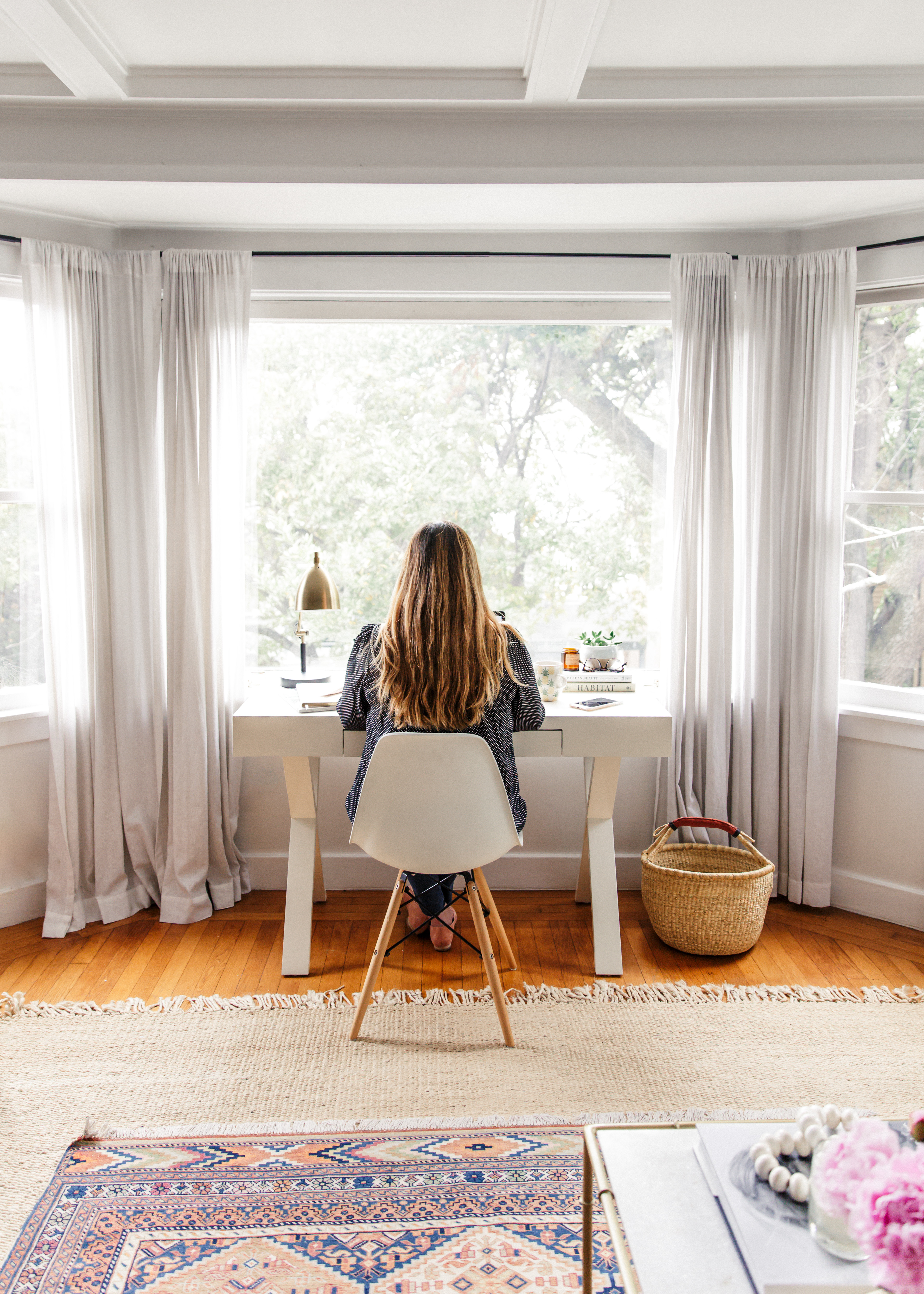 How to Make A Small Office Work - Harlowe James