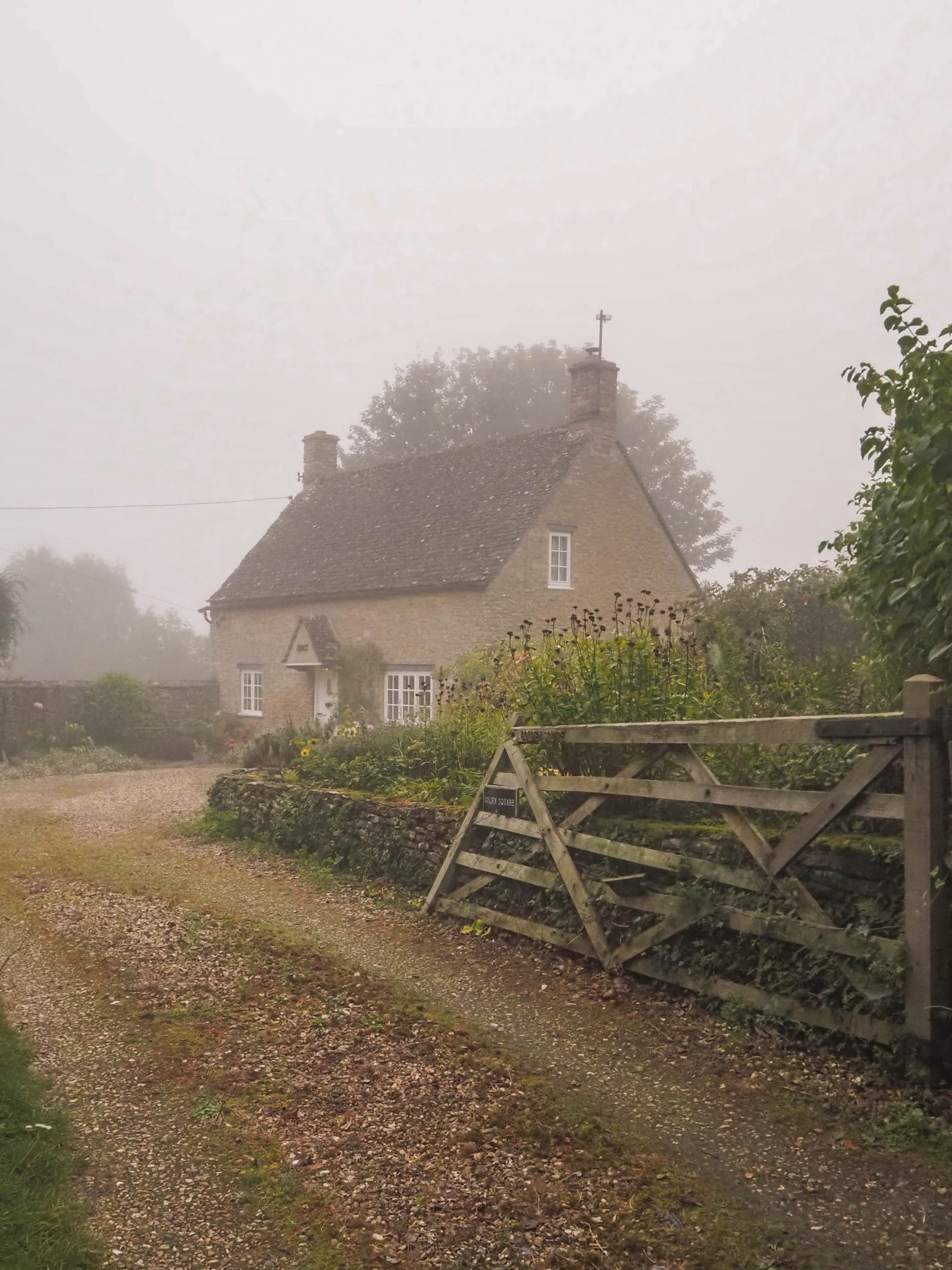 Honeymoon Part III: The Cotswolds - Harlowe James